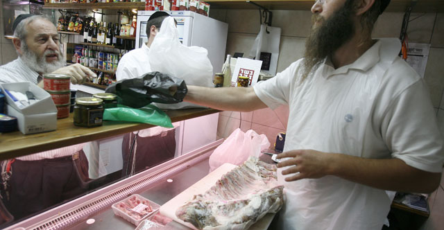Grande Bretagne : pas de viande cachère au Parlement - קונטרס