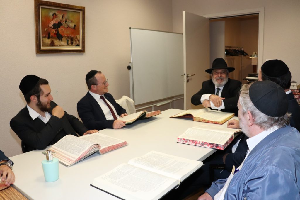 Le rav Amar, rav de la communauté Chouva Israël de Levallois ! - קונטרס