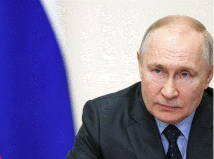 Poutine risque de se faire arrêter lors de sa visite - קונטרס